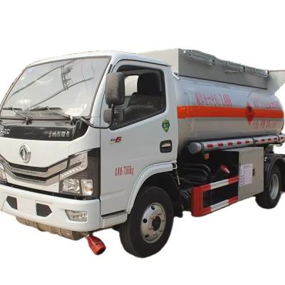 China Dongfeng Dolica Flammable Liquid Tank Truck Carrier 4.6 Cubic Meter 4X2 for sale