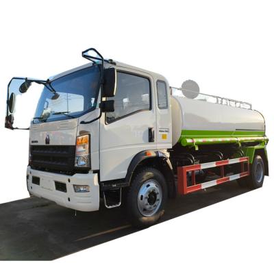 China Factory Directly Export HOWO 4X2 8000 Lliters Water Bowser Truck With Large Water Pump for sale