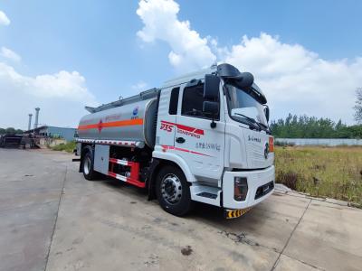 China 4x2 Drive Wheel Fuel Truck Fuel Tank Truck Diesel Refueling Vehicle Manual Transmission Fuel Truck New Condition Fuel Truck Dongfeng Brand Fuel Tanker for sale