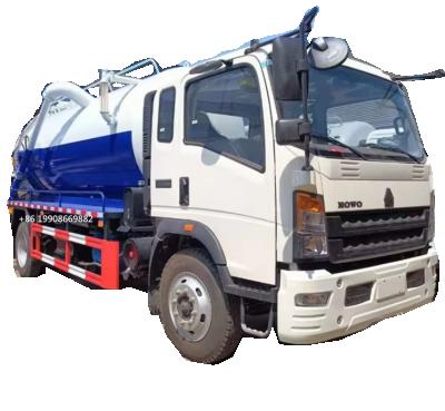 China HOWO 4x2 Driver 10000L Sewage Suction Truck with Vacuum Pump for Sucking Waste Water Vacuum Sewer Tanker Suction Truck for sale