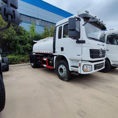 China manual transmission tanker truck 4x4 drive wheel fuel truck new condition fuel truck 4X2 manual fuel delivery truck New fuel truck SHACMAN for sale