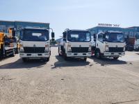 China HOWO 8CBM Fuel Tank Truck New Manual 4x2 Drive Wheel Mobile Oil Dispensing for Construction Machinery for sale