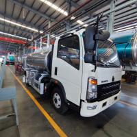 China HOWO 8000L Fuel Tanker Truck Mini Refuel Truck for Crude Gas Diesel Oil Transport 4x2 Drive Wheel Manual Transmission New for sale