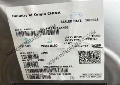 China S9S08RN60W1MLFR Automotive 8-Bit S08 Microcontroller MCU with 20MHz Speed and 60KB Flash Memory for sale