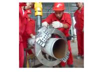 China Aluminum Alloy Clamshell Pipe Cutter Electric Driven Steel Pipe Beveler for sale