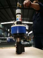 China ID Mounted Pneumatic Pipe Beveler Pipe Chamfering Machine Compact Design for sale