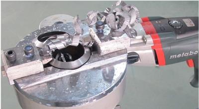 China Cam Type Self Centering Pipe Cutting And Beveling Machine SCB -63 Metabo Motor for sale