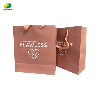 China Clothing Packing Shopping Paper Bag Coated Pantone Offset Printing for sale