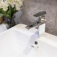 China ARROW Modern Brass Polished Single-Hole Deck-Mounted Basin Mixer Faucet with 5-Year Warranty and Ceramic Valve Core for sale