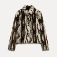 China Synthetic  Dry Clean  Short Fur Coat Trendy Eco Faux Fur Collar Coat for sale