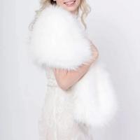 China Womens Demure Fake Fur Stole Dreamy Snowy White Faux Fur Accessories for sale