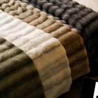 China Luxurious Rabbit Fur Texture Faux Fur Blanket High Warmth Breathability for sale