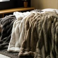 China Luxurious Rabbit Fur Texture Faux Fur Blanket High Warmth Breathability for sale