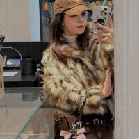 China Synthetic  Dry Clean  Short Fur Coat Trendy Eco Faux Fur Collar Coat for sale