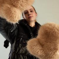 China Fashionable Cozy Black Fur Stole Oversized Mittens Faux Fur Accessories for sale