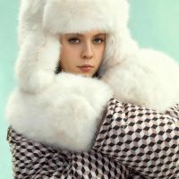China Fashionable Cozy Black Fur Stole Oversized Mittens Faux Fur Accessories for sale