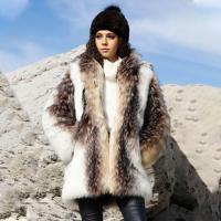 China Thick Arctic Wolf Shawl Faux Fur Coat for sale