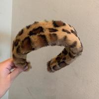 China Retro Plush Leopard Print Headband for sale
