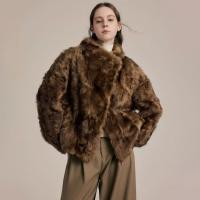 China Customizable High Insulation Korean-Style Faux Fur Jacket with Large Lapel and Raglan Sleeves for sale