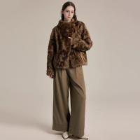 China Customizable High Insulation Korean-Style Faux Fur Jacket with Large Lapel and Raglan Sleeves for sale