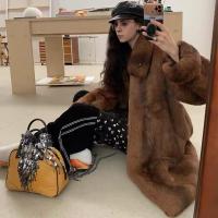 China Vintage-Inspired Collared Faux Fur Coat with Classic Collar and 100% Polyester Shell for sale