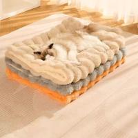 China Plush Faux Rabbit Fur Pet Blanket - Machine Washable Hypoallergenic Custom Sizes for Ultimate Pet Comfort for sale