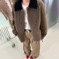China High Insulation Customizable Colors Regular Fit Faux Fur Jacket with Lapel Design for sale