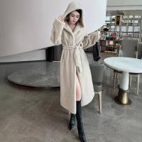 China Bathrobe Style Faux Fur Coat Polyester  Resembling Faux Fur Collar Overcoat for sale