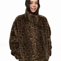 China Stand Up Collar Loose Sleeve Windproof Faux Leopard Print Fur Jacket for sale