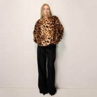 China Minimalist Small Round Neck Faux Leopard Print Fur Short Jacket for sale