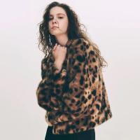 China Minimalist Small Round Neck Faux Leopard Print Fur Short Jacket for sale