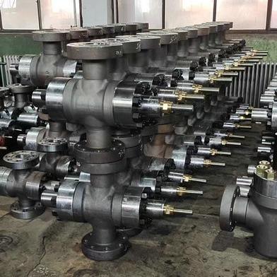 China 16 Inch 15000 PSI Stainless Steel Choke Manifold for Oil & Gas Drilling Operations with 4 1/16
