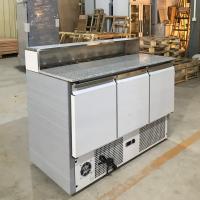 China Durable Sandwich Prep Table Refrigerator Sandwich Prep Station for Pizzeria Salad Preparation for sale