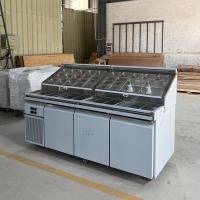 China Commercial Counter Top Salad Fridge For Pastry Sushi Cake Sandwich Display for sale