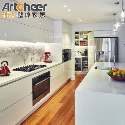 China Kitchen Cabinet with Single Kitchen Island and Lacquer Door Panel Surface Treatment for sale