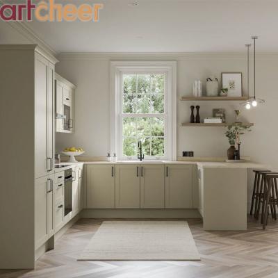 China Modern Style Solid Wood Kitchen Cabinet Set with Custom Design for Stylish Kitchens for sale