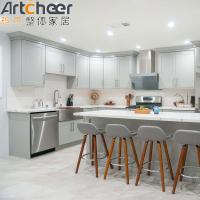 China Solid Wood Shaker Door Kitchen Cabinet with Customized Color and 3 Years Guarantee for sale
