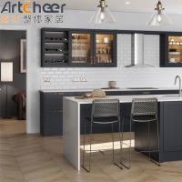 China UV Lacquer Finish Solid Wood Kitchen Cabinet in Traditional Indian Shaker Door Design for sale