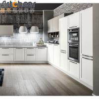 China Solid Wood Eco-Friendly Kitchen Cabinet with 3 Years Guarantee and Shaker Door Design for sale