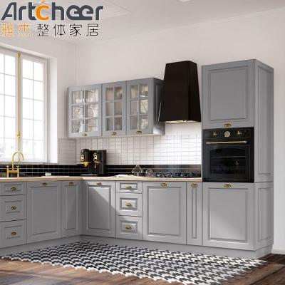 China Modern Solid Wood Kitchen Cabinet with Quartz Stone Table Top and 5 Year Warranty for sale
