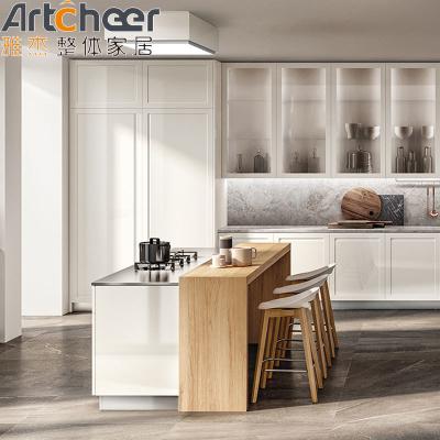 China Modern Solid Wood Kitchen Cabinet with Customized Color and Eco-Friendly Material for sale