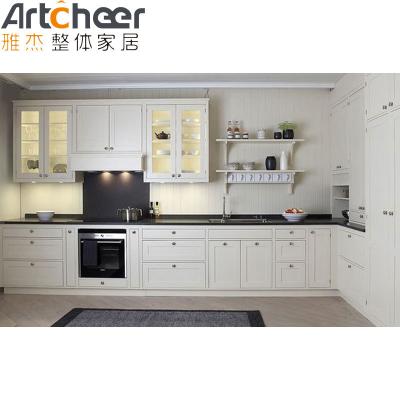 China Traditional Korean Luxury Custom Kitchen Cabinet with Shaker Door and Eco-Friendly Material for sale