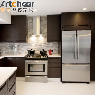 China Custom Solid Wood Kitchen Cabinet with Modern Design and L Shape Cabinet for Luxury Homes for sale