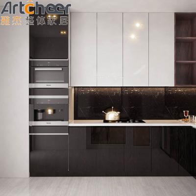 China Modern Stylish Design Kitchen Cabinet with Customized Color and 3 Years Guarantee for sale