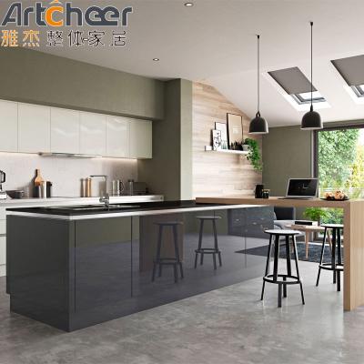 China Modern Eco-Friendly Kitchen Cabinets with 5 Year Warranty and Scandinavian Design for sale