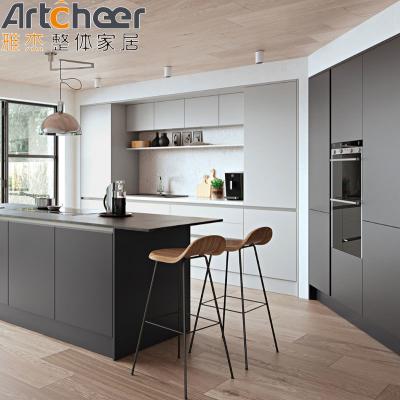 China Modern Flat Pack Kitchen Cabinets with Laminated Finish and Center Storage Island at Wholesale Price for sale