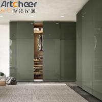 China Modern Sliding Door Wardrobe with Lacquer Finish High Gloss and Mirror Effect in Customized Size for sale