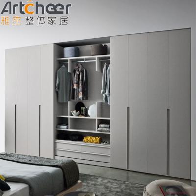 China Minimalist Design Wardrobe with Customized Size and Eco-Friendly Material for Bedroom and Apartment for sale