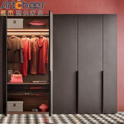 China Modern Stylish Wardrobe Closet with Customized Size and Eco Friendly Material for sale