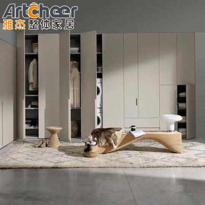 China Modern Stylish Customized Size Wardrobe Closet with Eco-Friendly Material for sale